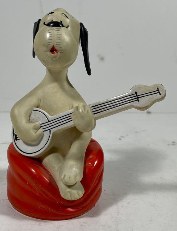 LORIOT (1923-2011) Figur (Gebraucht) in Root für CHF 70 – mit Lieferung ...