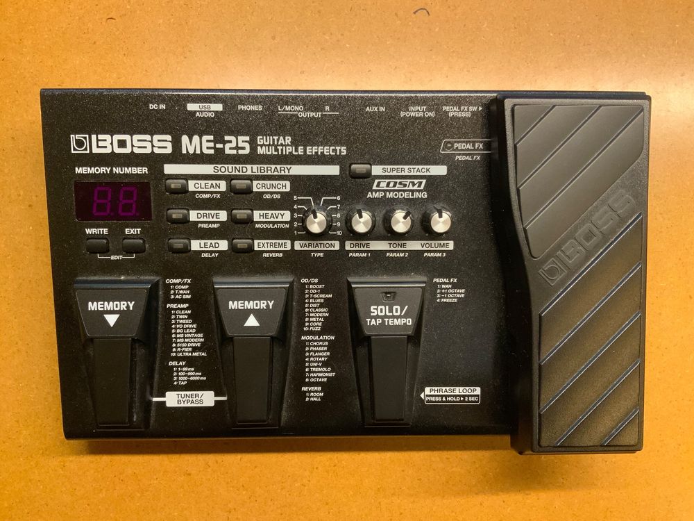 Boss ME-25 Guitar Multi Effects Pedal (Neu (gemäss Beschreibung)) in St ...