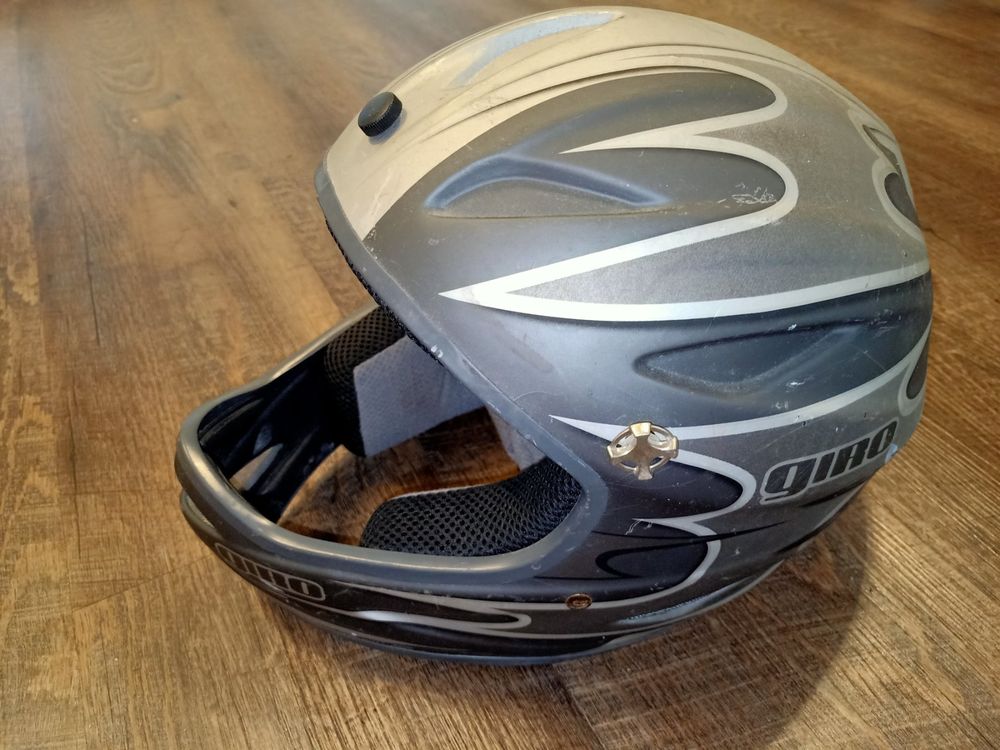 HELM Giro Velo Motorrad Fahrrad grosse S (Gebraucht) in Trübbach für ...