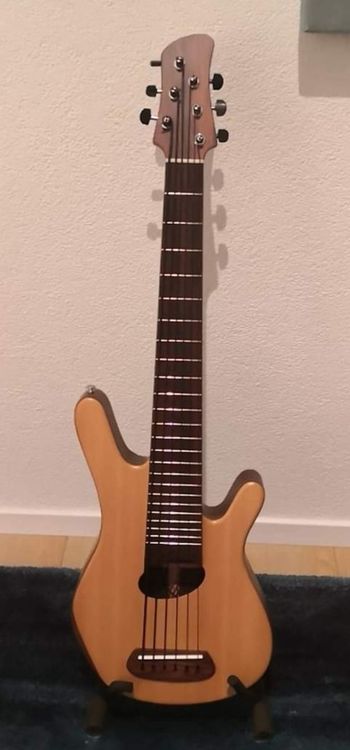 Acoustic 6 string bass guitar | Kaufen auf Ricardo