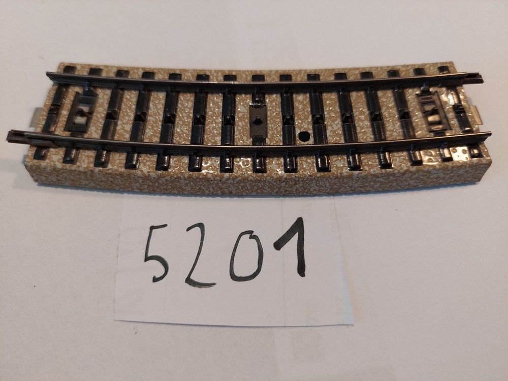 Märklin 5201 Parallelkreis 437,4 mm, 15° (Gebraucht) in Meilen für CHF ...