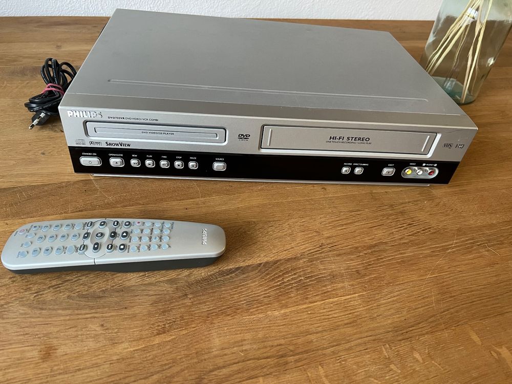 Philips DVD7SSVR DVDVIDEO/ VcR COMPI (Gebraucht) in Frauenfeld für CHF ...