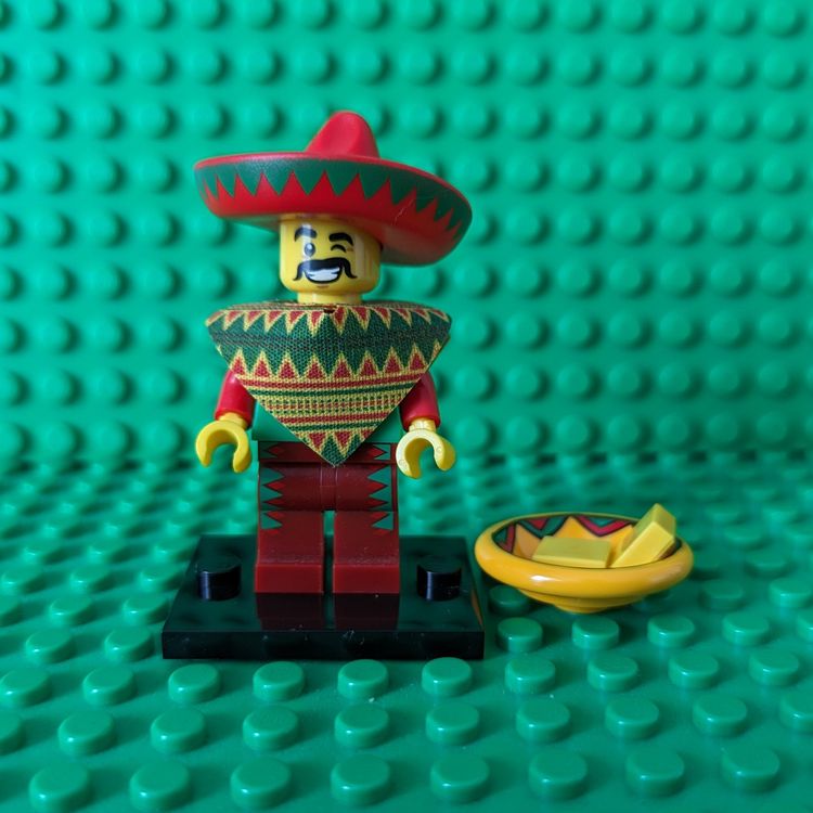 LEGO Minifigur The LEGO Movie, Taco Tuesday Guy | Kaufen auf Ricardo