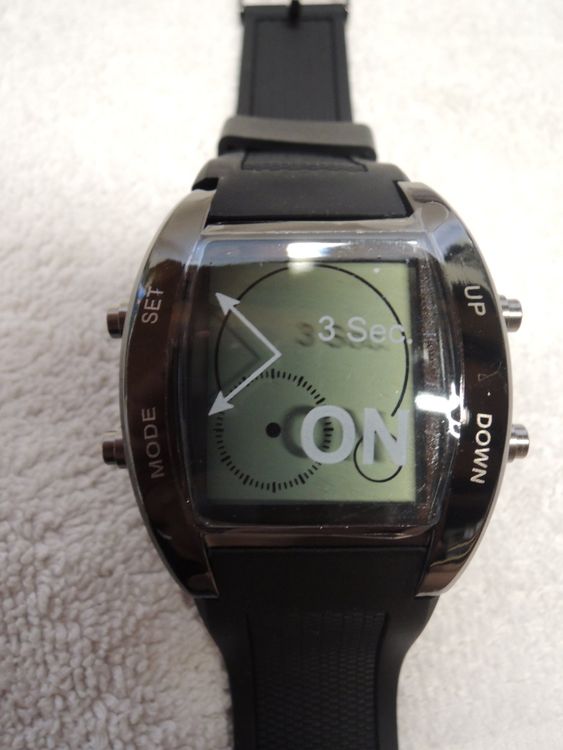 Herren Armbanduhr NEU noch orig. verpackt (Neu und originalverpackt) in Uznach für CHF 10 – mit ...