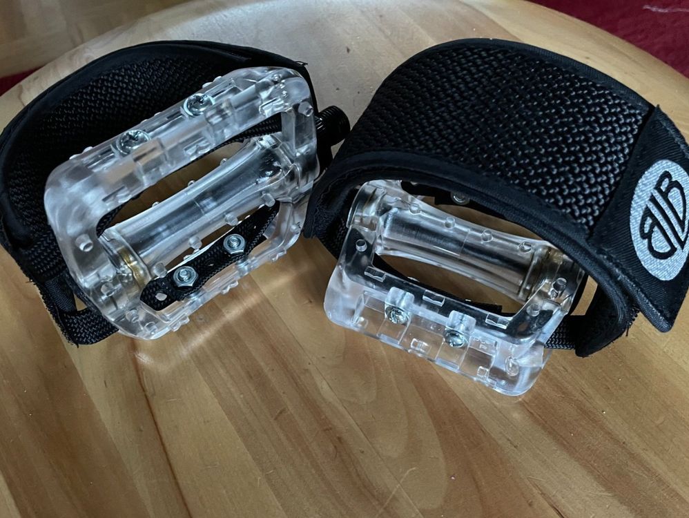 Pedale & Riemen für Fixie, Singlespeed, Urban Velo - NEU (Neu (gemäss ...