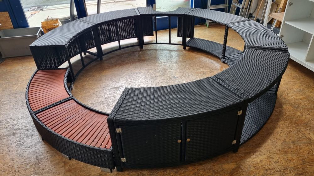 Jacuzzi Umrandung (Neu (gemäss Beschreibung)) in Seedorf UR für CHF 165 ...