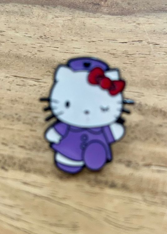 Pin Katze / Hello Kitty | Kaufen auf Ricardo