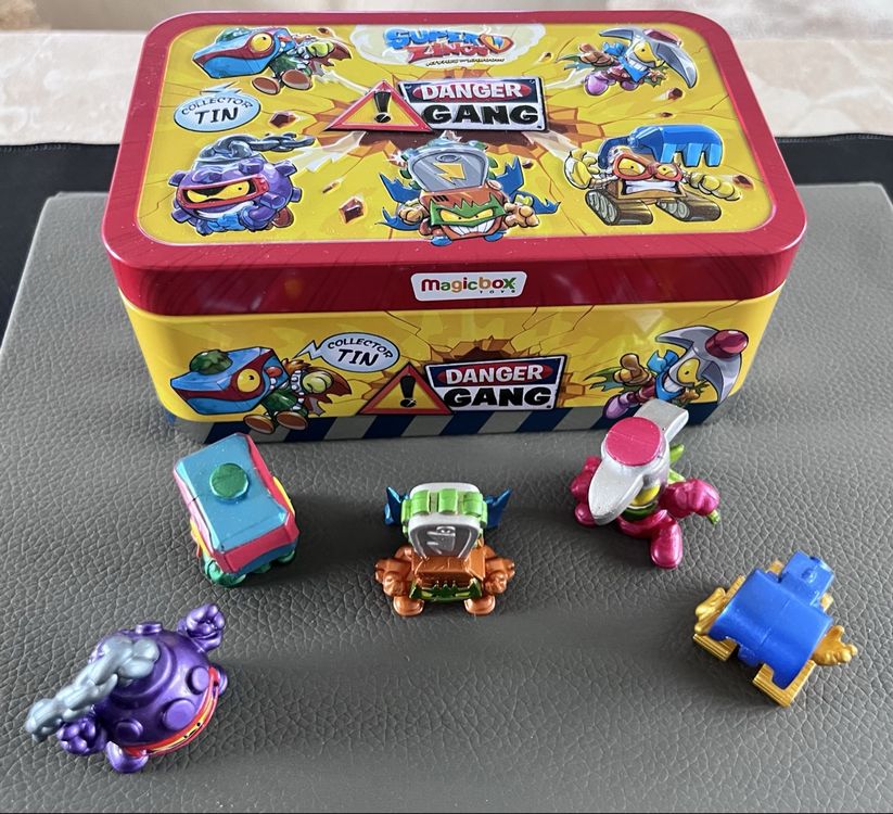 SuperZings Danger Gang Tin + 5 Figuren (Neu (gemäss Beschreibung)) in ...
