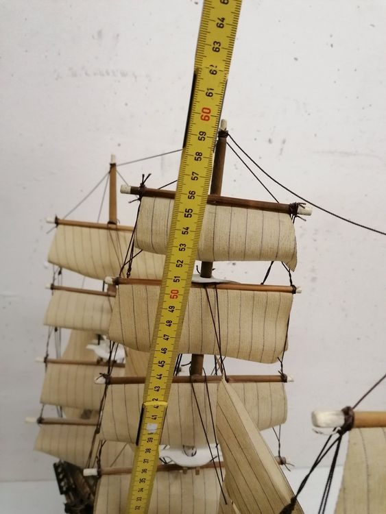 Modellschiff Fragata Siglo XVlll 61cm hoch, 80cm lang (Gebraucht) in Luzern für CHF 91 – nur ...