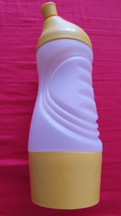 Tupperware Trinkflasche 400ml (Gebraucht) in Belp für CHF 3 – mit ...
