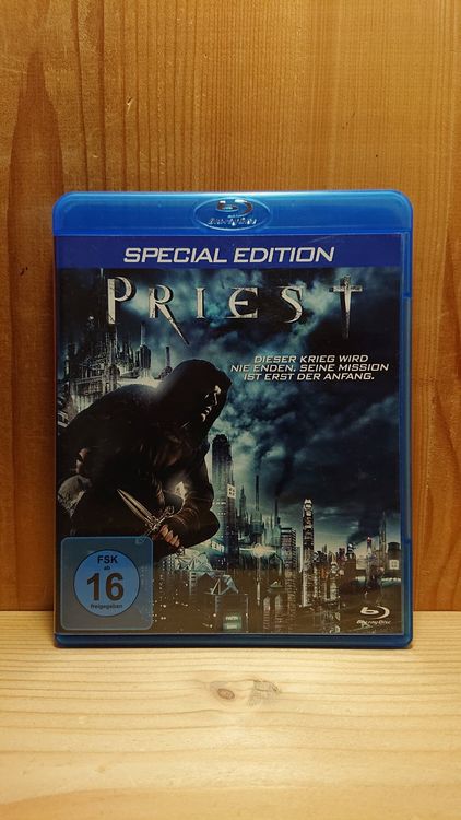 PRIEST Blu-Ray (Gebraucht) in Wilderswil für CHF 3.5 – mit Lieferung auf Ricardo kaufen