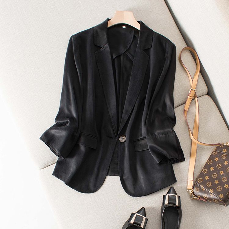 Cupro Damen Anzug (Neu und originalverpackt) in Sarnen für CHF 50 – mit Lieferung auf Ricardo kaufen