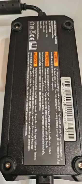 Bosch e Bike Ladegerät 4 Ah neuwertig mit Verpackung (Neu (gemäss Beschreibung)) in Grenchen für ...