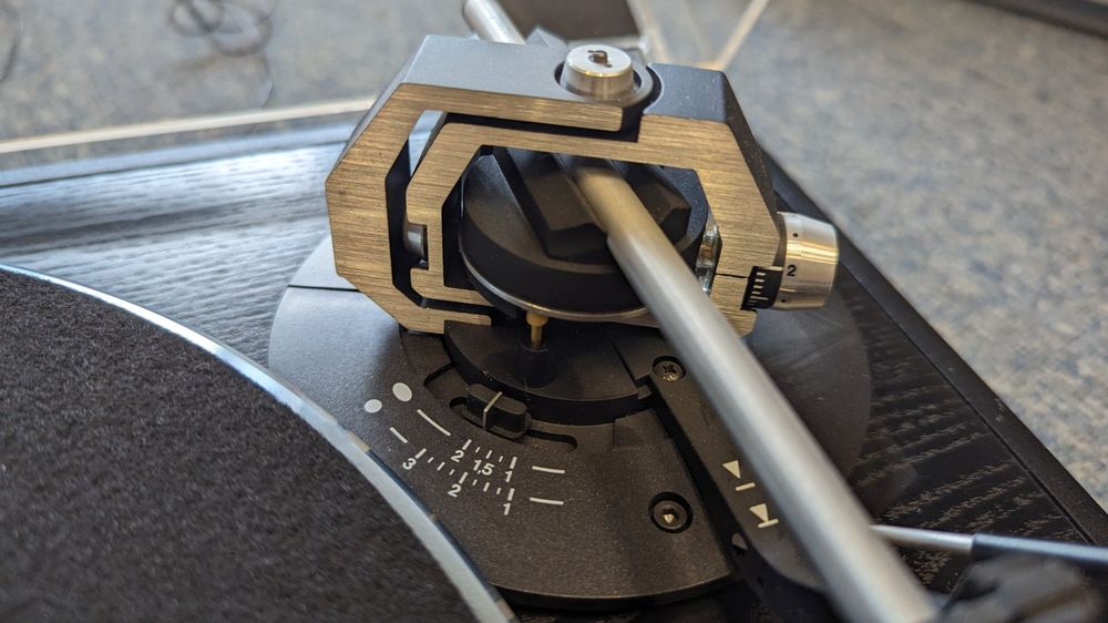 Schöner Plattenspieler, schlicht und einfach: Dual CS750-1 (Gebraucht ...