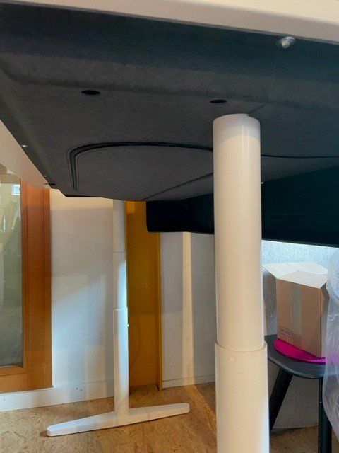 Sitz-/Stehtisch Tyde von Vitra (Designer R.&E. Bouroullec) (Neu (gemäss ...