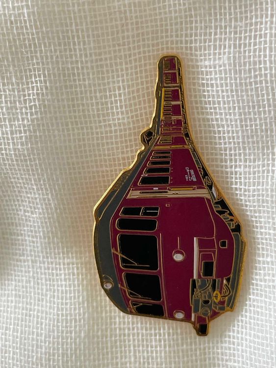 Pin's RABDe 12/12 mirage (D'occasion) à Auvernier pour CHF 5 – retrait ...