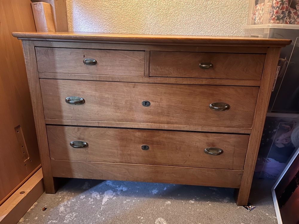 Holzkommode (Gebraucht) in für CHF 51 – nur Abholung auf Ricardo kaufen