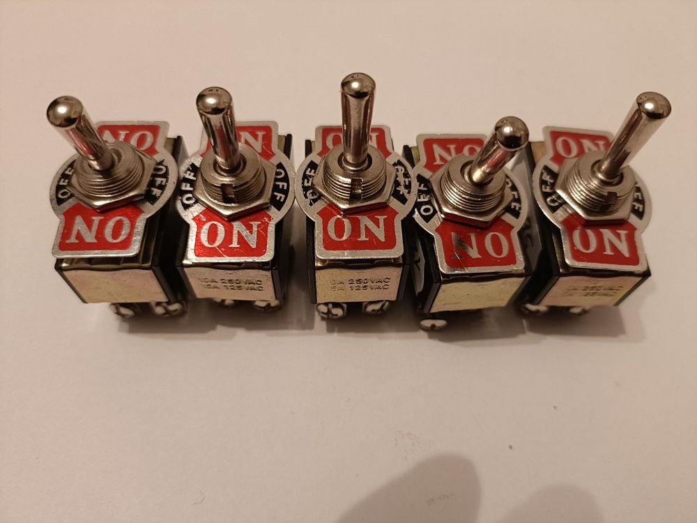 6 pin Kippschalter (ON-OFF) Set 5 Stück (Neu und originalverpackt) in ...