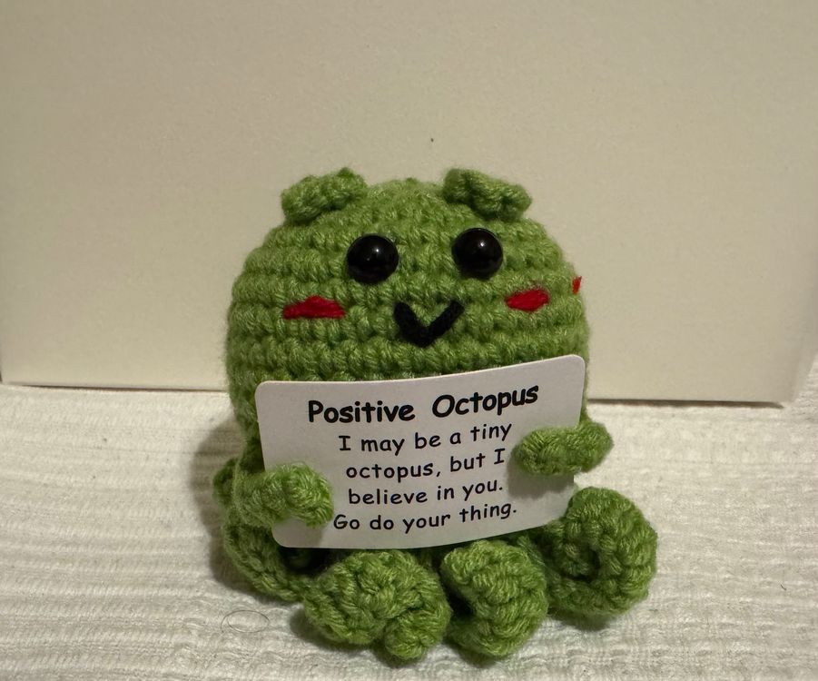 Handmade crochet dolls positive octopus handcrafted | Kaufen auf Ricardo