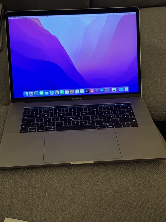MacBook Pro Retina 15 Inch. 2016. 2.90 GHz i7. 16 GB 1 TB. | Kaufen auf ...