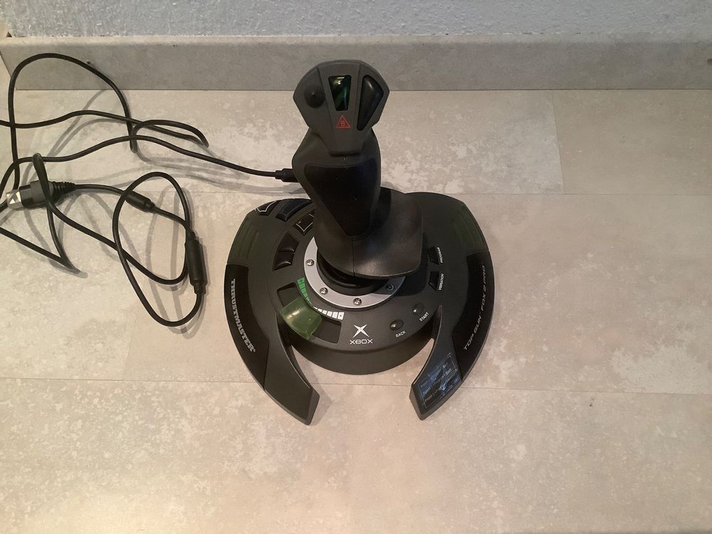 Xbox Gen. 1 Joystick Thrustmaster Top Gun Fox 2 Pro | Acheter sur Ricardo
