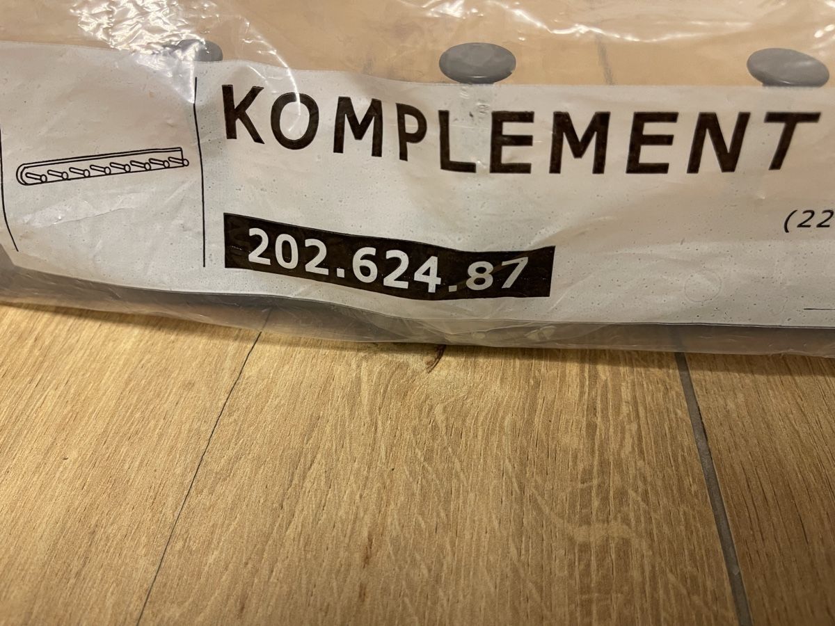 IKEA PAX Auszieh Hakenleiste 58cm, in Kloten od Stadt Zürich (Neu und ...