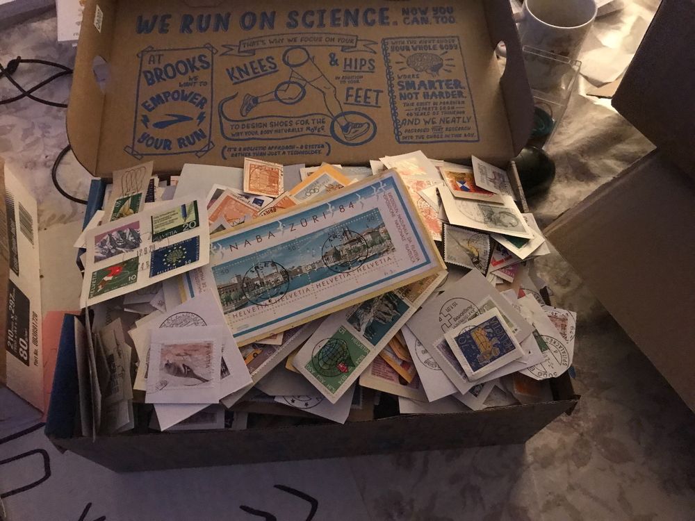 5000 Briefmarken Schweiz zum Ablösen (Gebraucht) in St. Gallen für CHF 15 – mit Lieferung auf ...