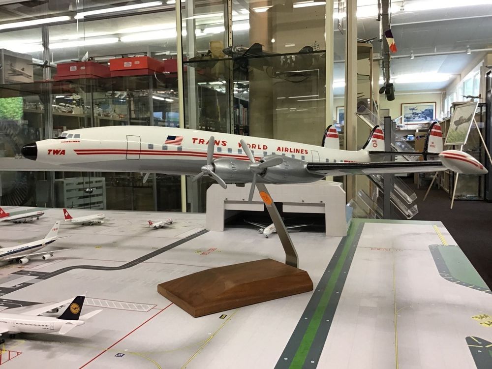 Modellflugzeug __ Lockheed Super Constellation _ TWA __ 1:72 (Gebraucht ...