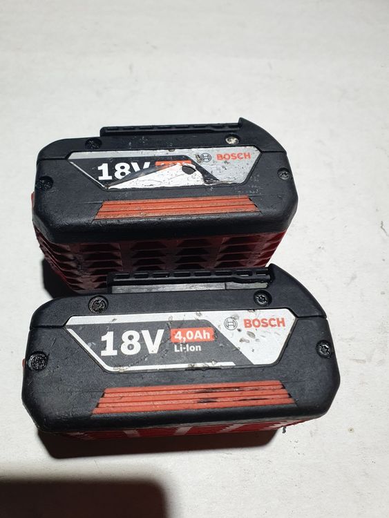 2 Bosch Akkus 18V 4Ah leider Defekt | Kaufen auf Ricardo