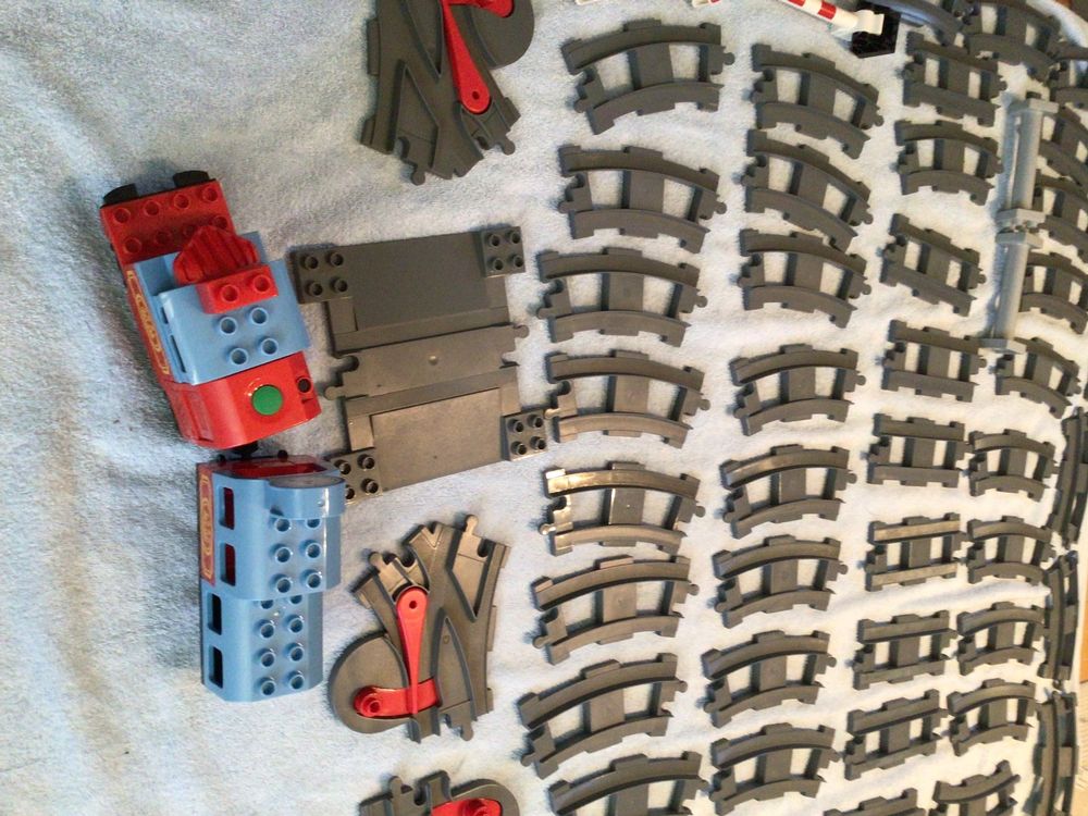 Lego Duplo 56 Teile Schienen mit Zug (Gebraucht) in Zürich für CHF 30 ...