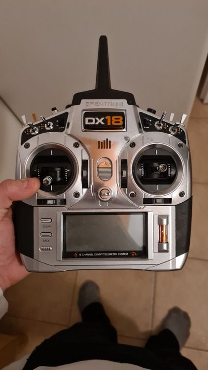Spektrum dx18 (Gebraucht) in Bedano für CHF 210 – mit Lieferung auf ...