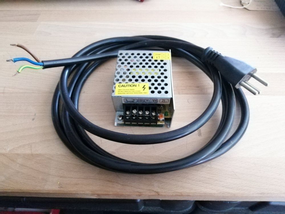 Netzteil/Transformator 110/220V -12V 1A mit Kabel (Gebraucht) in Luzern ...