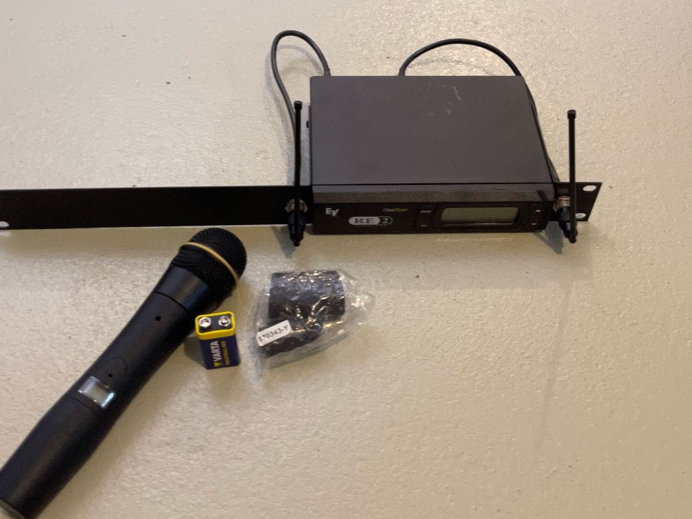 Electro-Voice RE-2 Handmikrofon-System (Gebraucht) in zeihen für CHF 71 ...