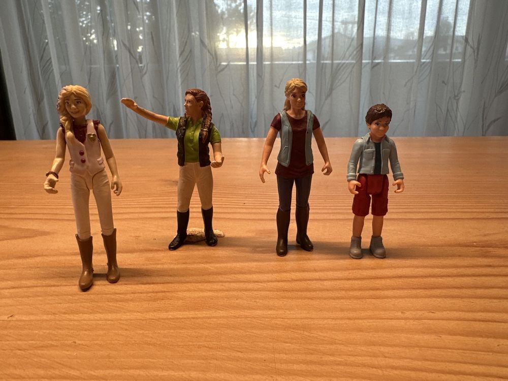 Schleich Menschen (Gebraucht) in Hunzenschwil für CHF 3 – mit Lieferung ...