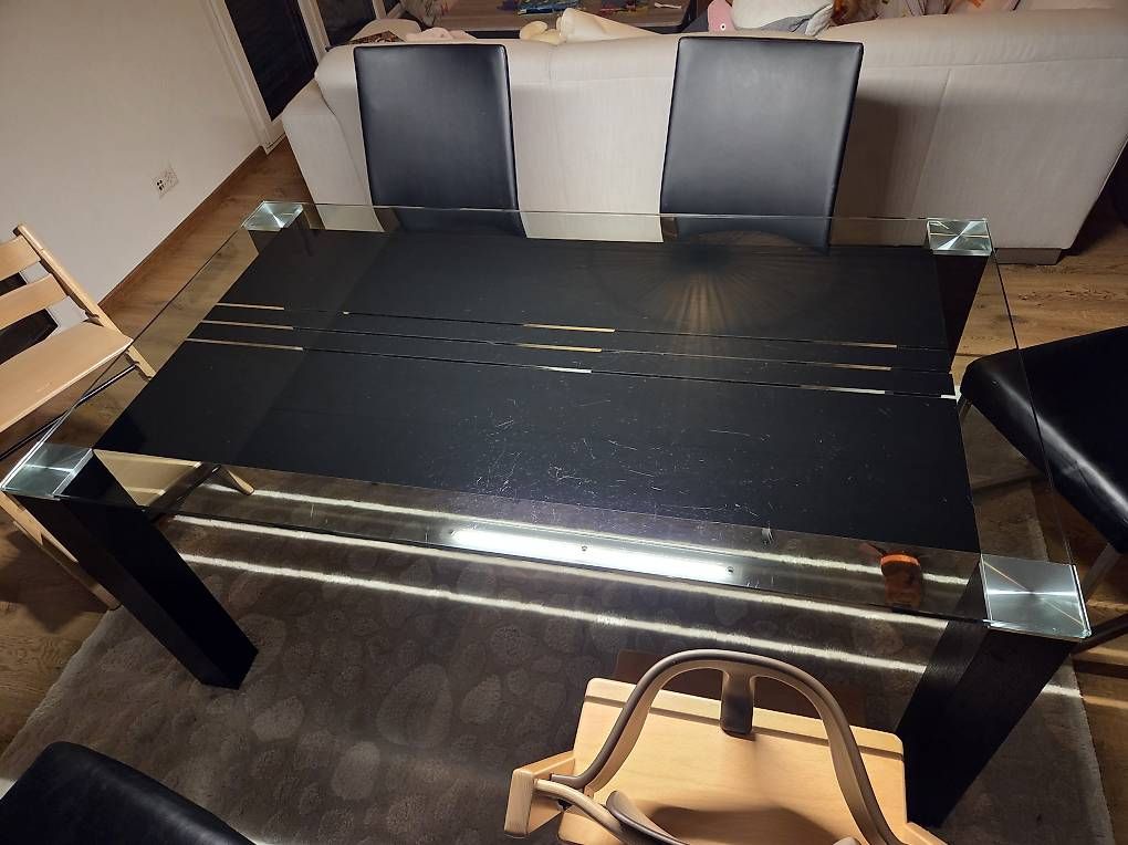 Table en verre 160x90 (D'occasion) à Yens pour CHF 1 – retrait ...