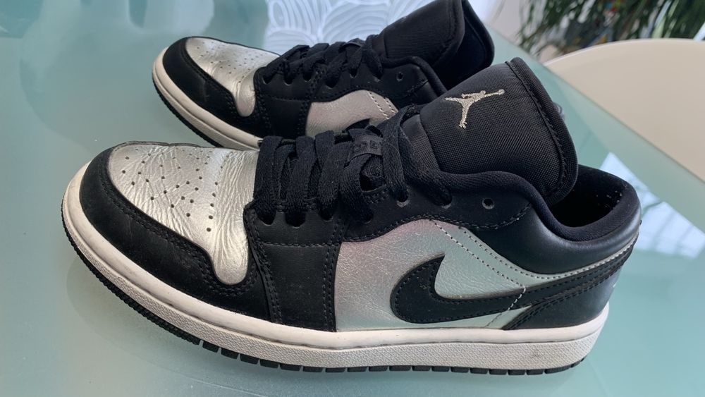 Basket Nike Jordan Air 1 Low argentées femme 37,5 (Gebraucht) in Sierre ...