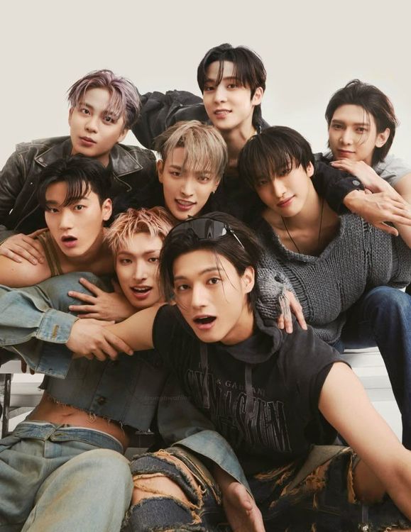 2x ATEEZ WORLD TOUR Tickets Vip 3 Steh Plätze Hallenstadion (Neu und ...