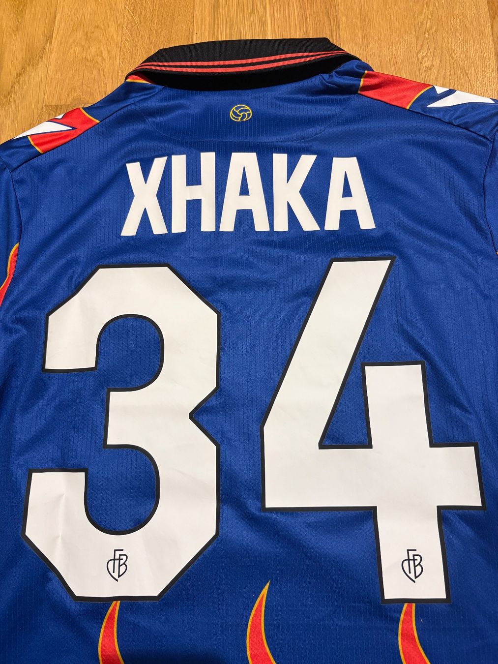 ORIGINAL FC BASEL # 34 XHAKA TRIKOT 2024/25 FCB L NEU (Neu (gemäss ...