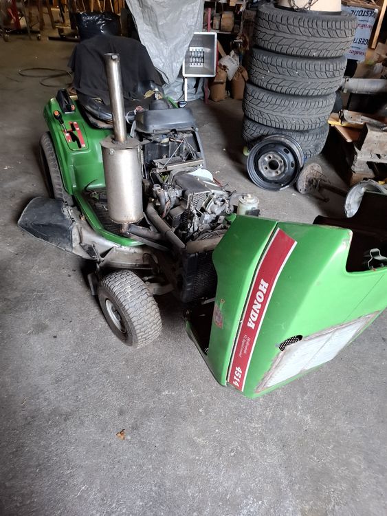 Honda 4514 (Hydrostatic V2 liquid cooled) (Defekt) in Unterbach BE für ...