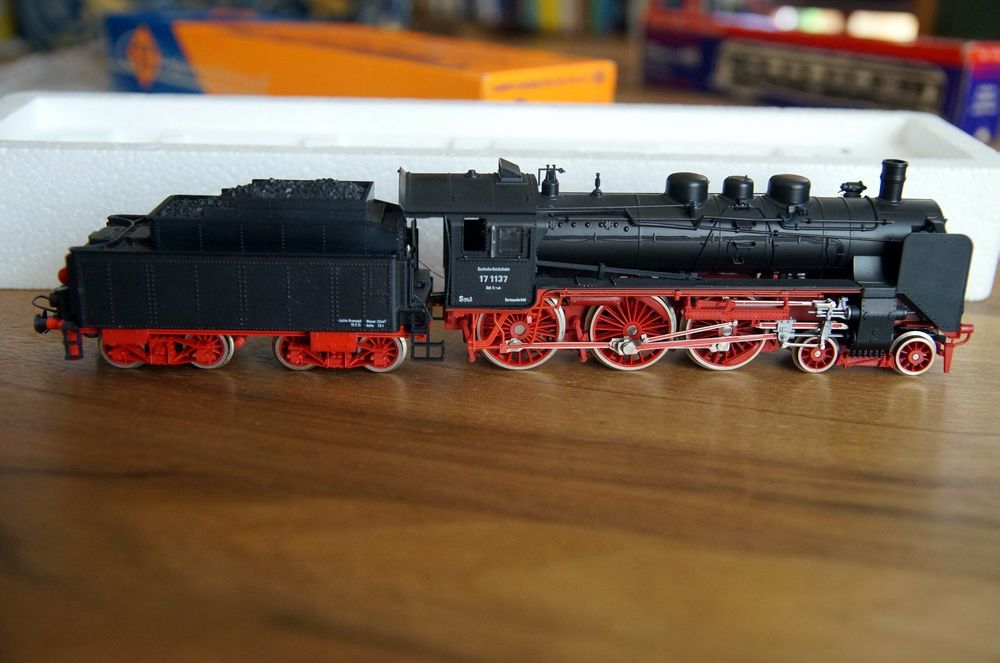 Roco 04115A - DB Baureihe 17 1137 (Gebraucht) in Schönenwerd für CHF 99 ...