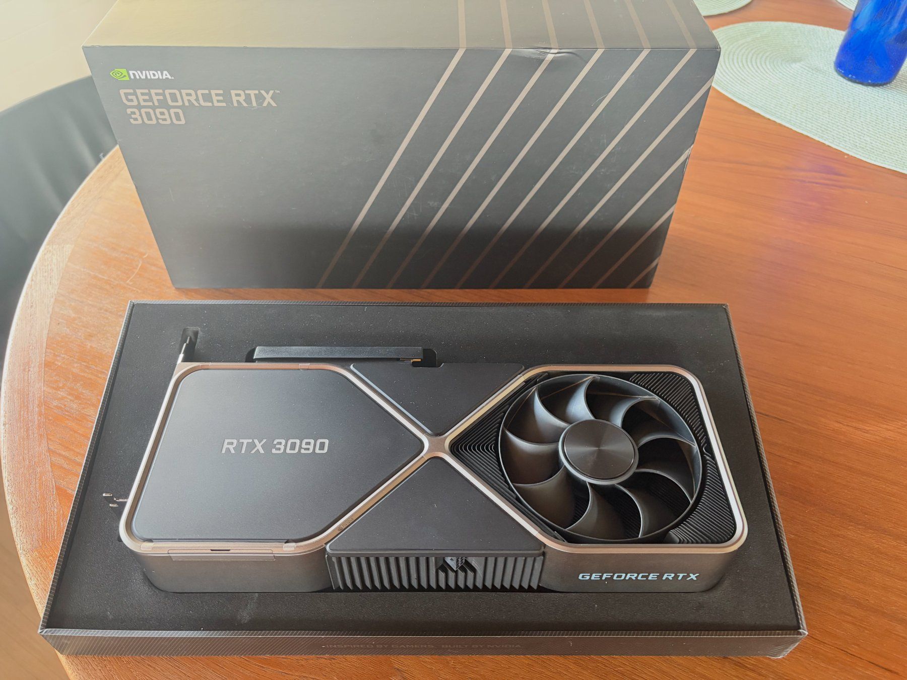 NVIDIA GeForce RTX 3090 Founders Edition (24GB) (Gebraucht) in Luzern ...