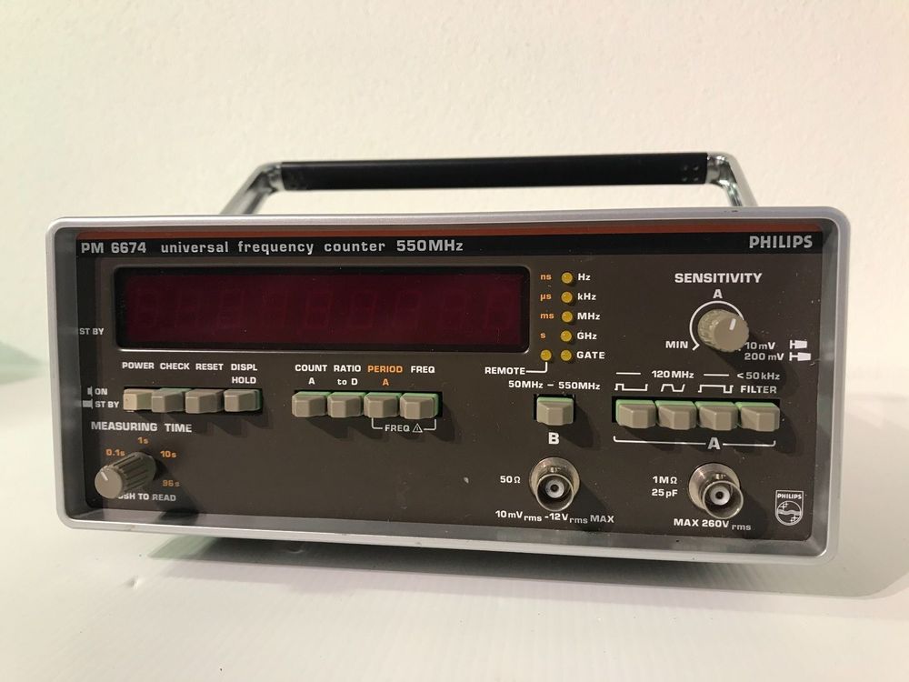 UNIVERSAL FREQUENCY COUNTER 550 MHz. (Gebraucht) in Morschach für CHF ...