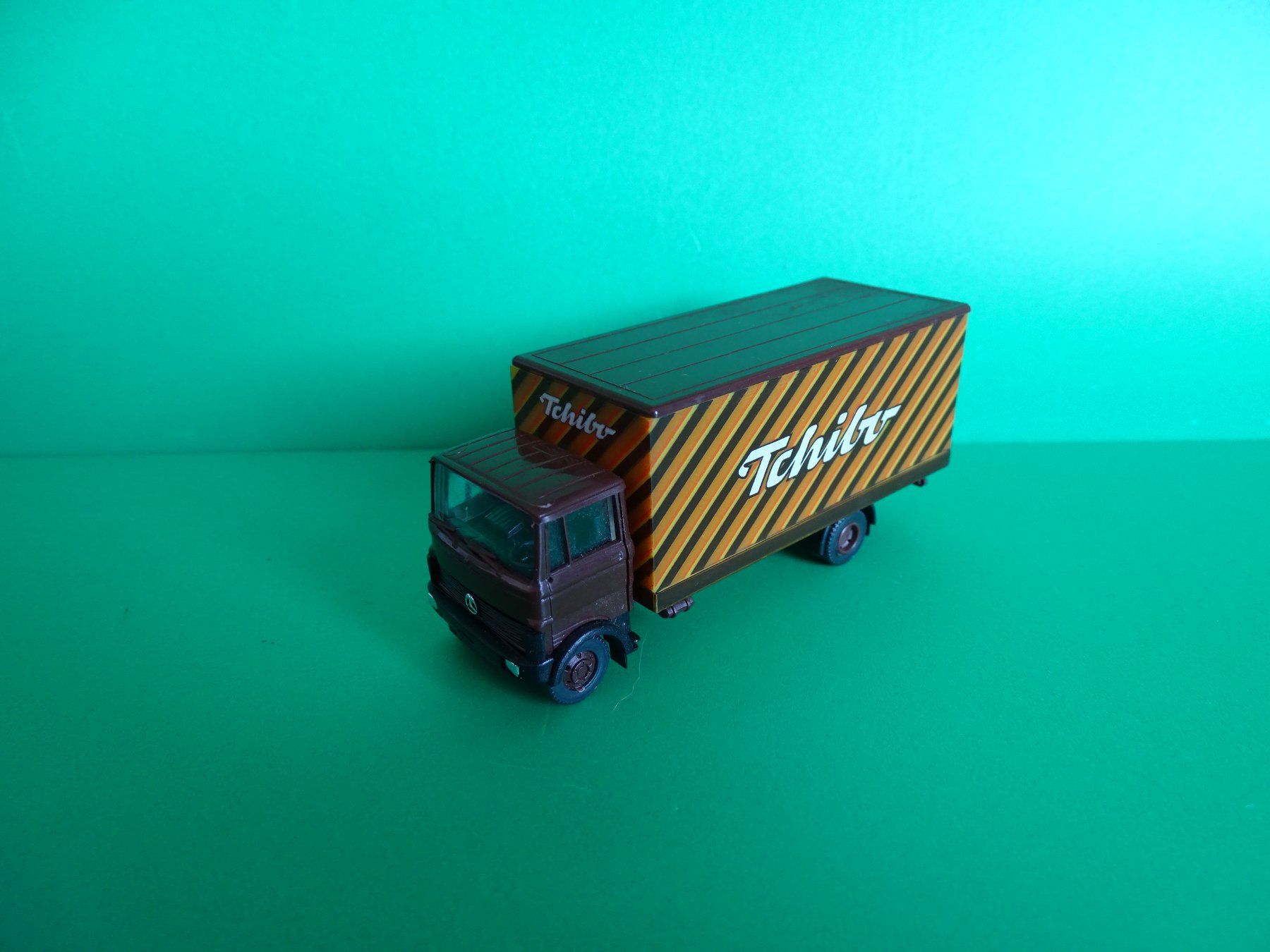 Mercedes LKW von Praliné 1/87 (Gebraucht) in Bretzwil für CHF 3 – mit ...