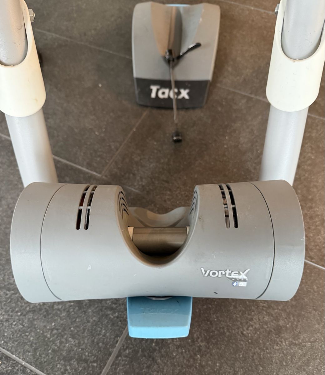 Rouleau d'entraînement Tacx Vortex (D'occasion) à Prez-vers-Noréaz pour ...