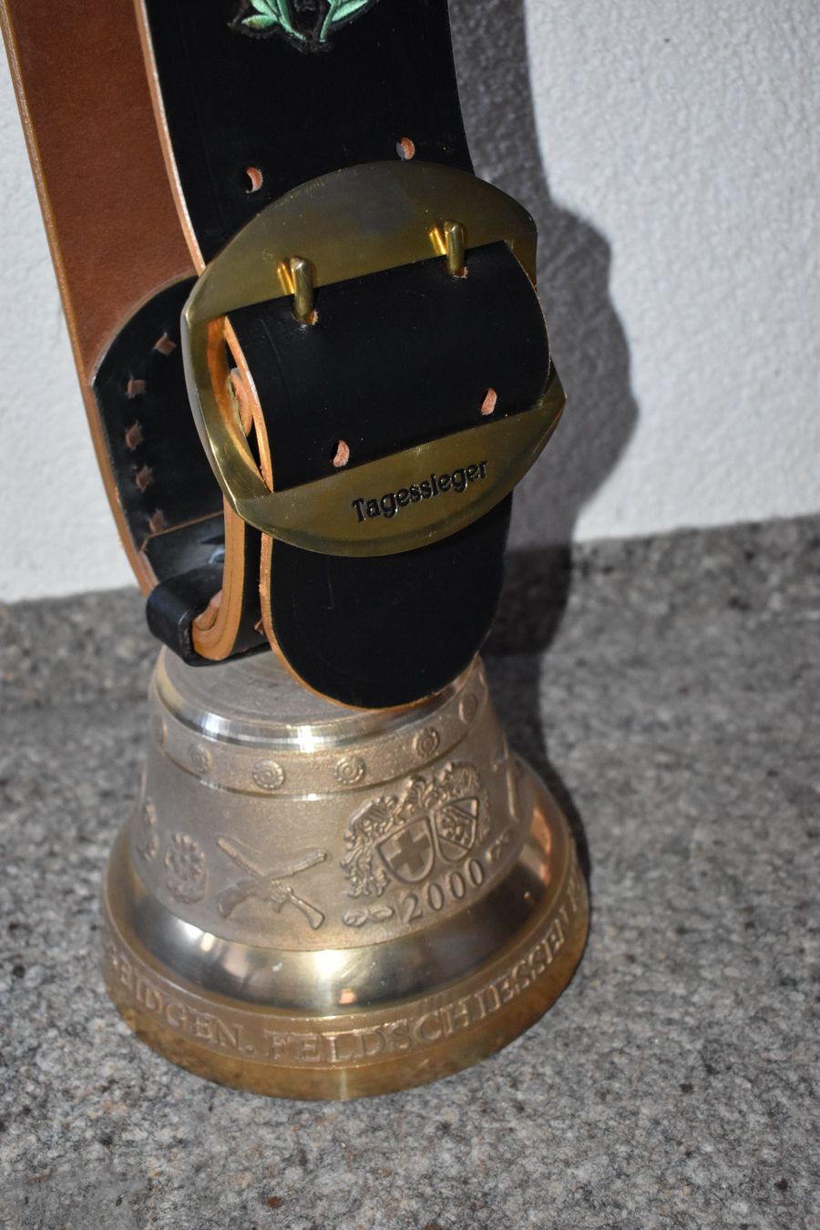 Glocke, Gusset Uetendorf, Grösse Nr. 17, mit Riemen (Neu (gemäss ...