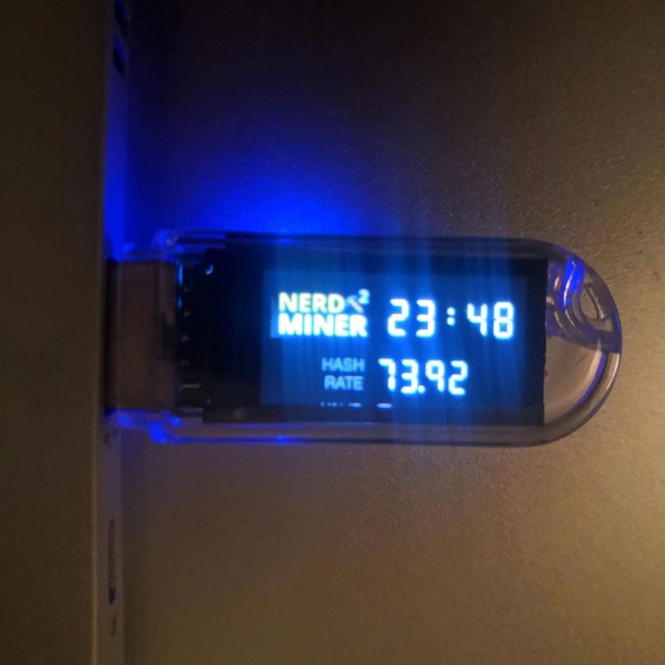 Nerd Miner V2 als USB Stick (Neu (gemäss Beschreibung)) in Veltheim AG für CHF 23.6 – mit ...