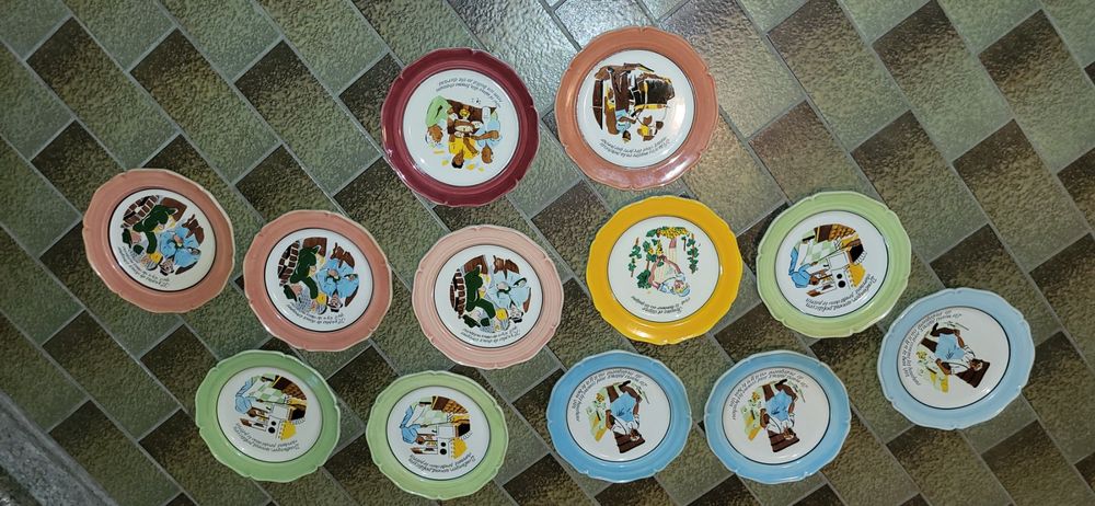 Assiettes à fondue Nyon - décorées à la main (Gebraucht) in Muraz ...