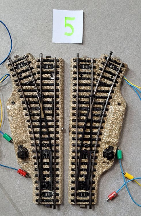 Märklin M-Weichenpaar 5203 / 5204 (Gebraucht) in Bolligen für CHF 10 – mit Lieferung auf Ricardo ...