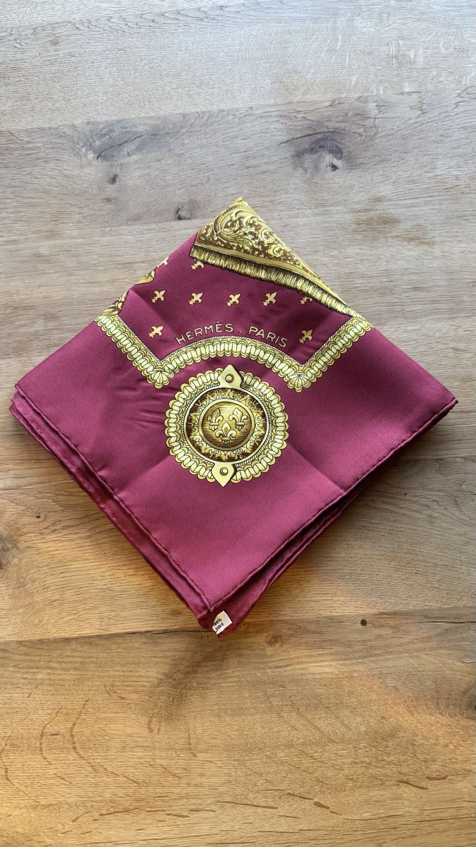 Wunderschönes, originales Hermès Foulard Top Zustand! (21) (Neu (gemäss ...