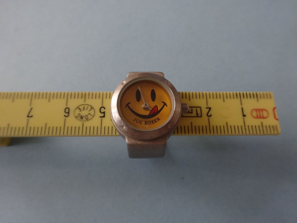 Fingerring Uhr Joe Boxer (Gebraucht) in Neerach für CHF 25 – mit ...